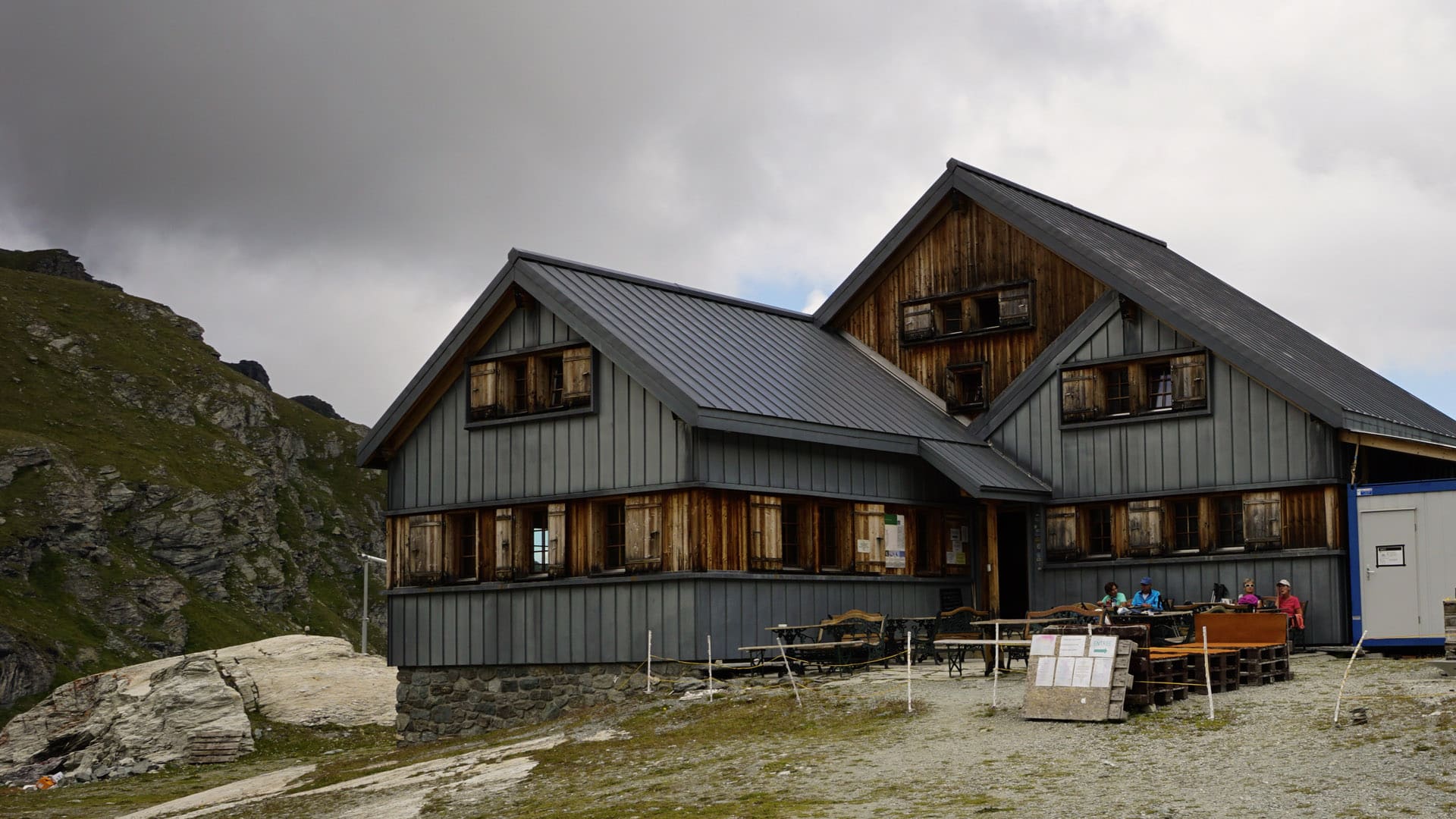 Huts of the Haute Route - Alpine Hikers